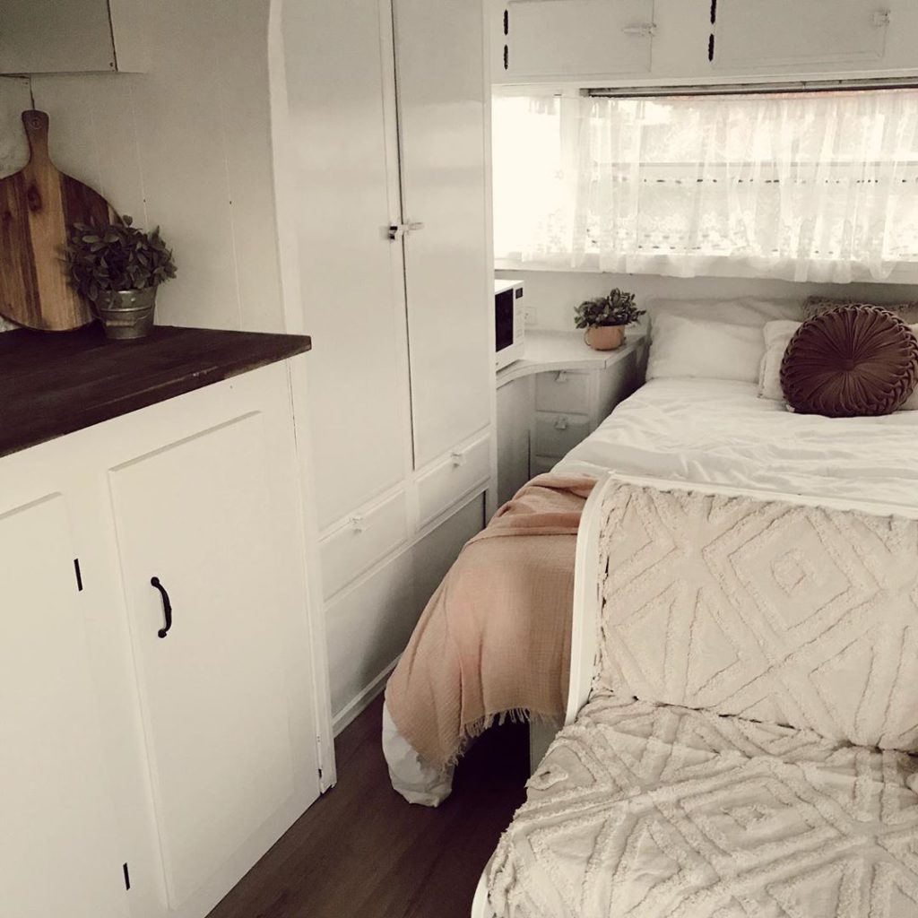 DIY Caravan Renovations | More Aussie Gems - Ben & Michelle